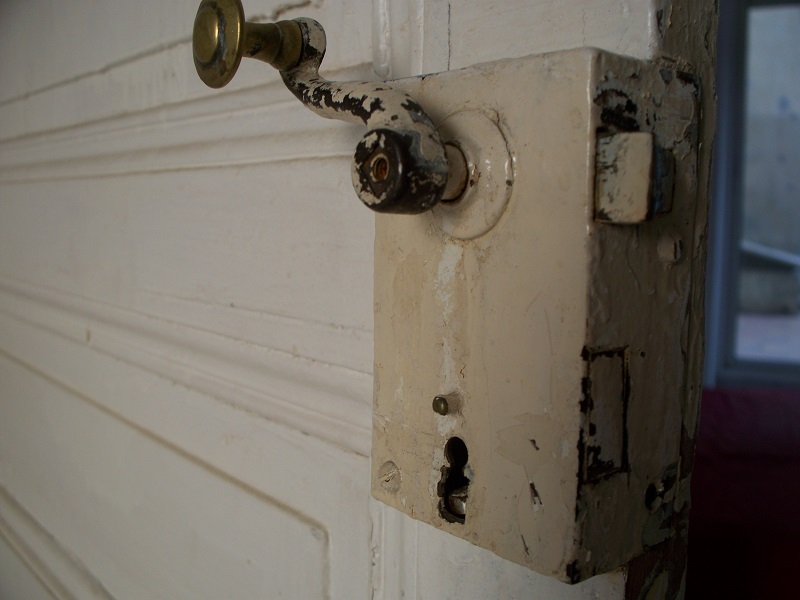 French locks – Let's Live In France